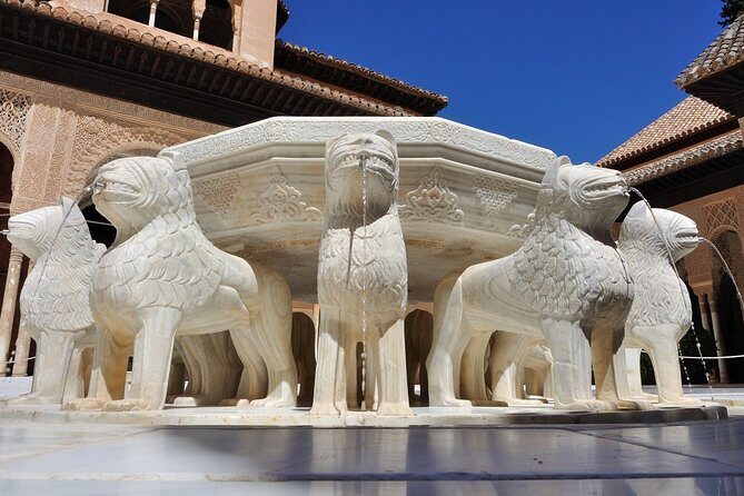Alhambra Skip-the-line Private Tour including Nasrid Palaces - Key Points
