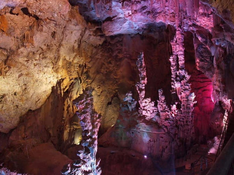 Alicante: Canelobre Cave time travel + Busot tour private transport - Discovering Water and Rock Shapes