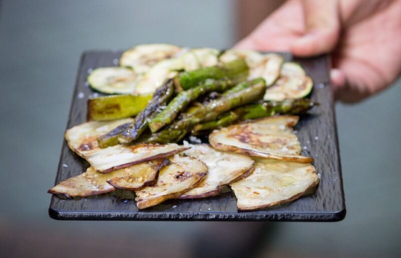 Alicante: Central Market Guided Food Tour with Tapas Bars - Authenticity and Experience Quality