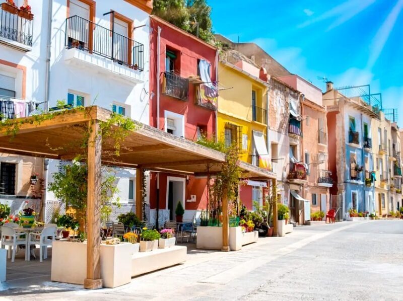 Alicante: E-Bike & Walk, Old Town Santacruz, Basilica - The Value of the Experience