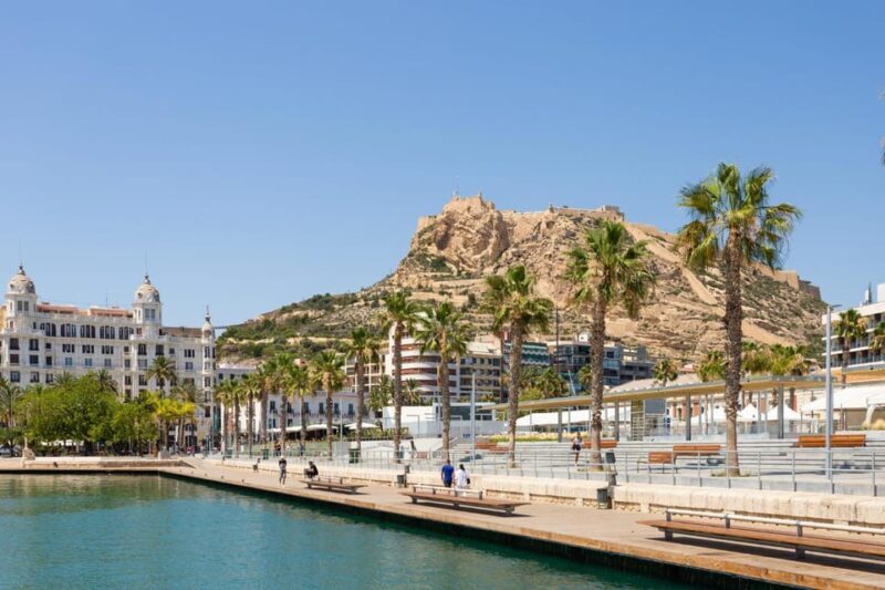 Alicante: Express Walk with a Local in 60 minutes - Introduction