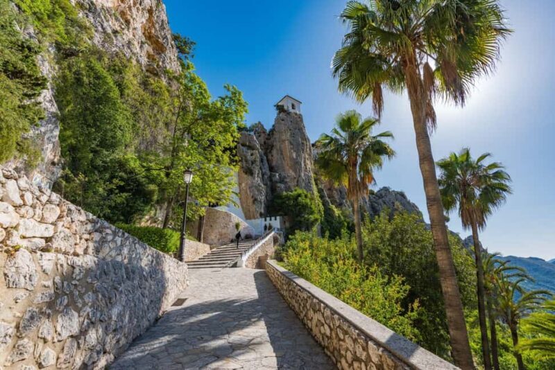 Alicante: Nature & Culture, Guadalest, Waterfalls & Wine - Key Points