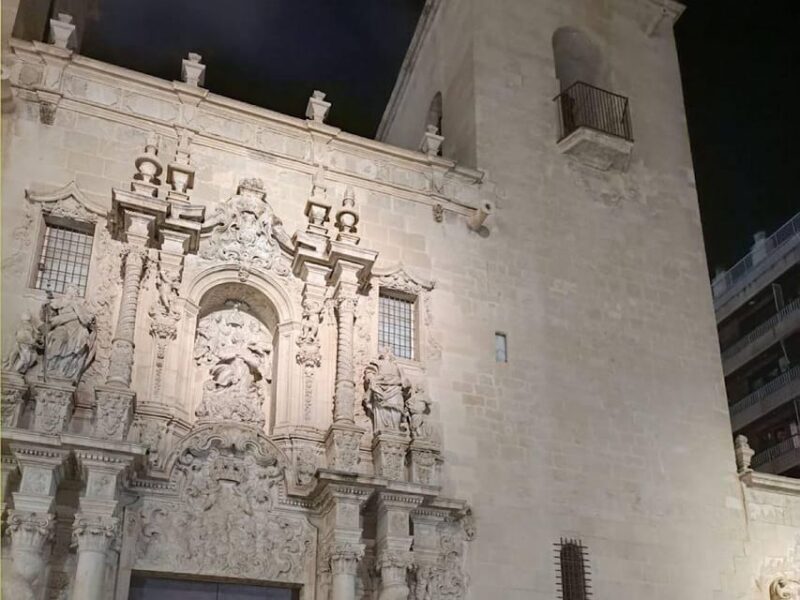 Alicante: Night Walking Tour - Detailed Breakdown of the Itinerary