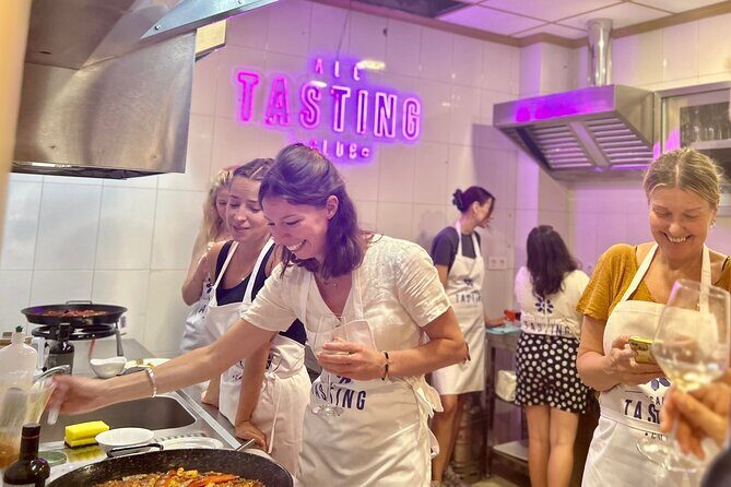 Alicante Paella Cooking Class, Tapas, Drinks and Marketplace - Key Points