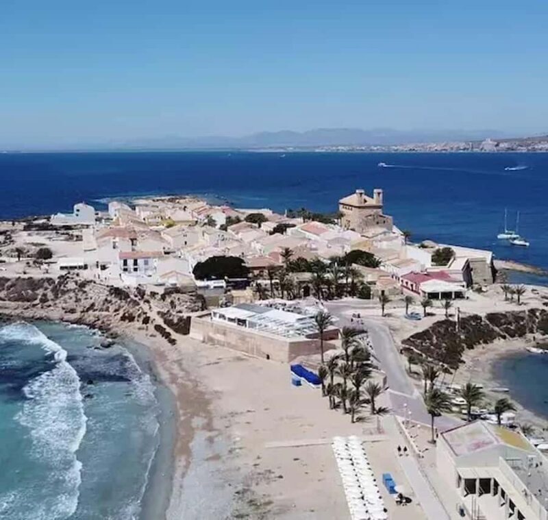 Alicante/Torrevieja: Excursion to Tabarca by ferry, Santa Pola, and Laguna Rosa - Authentic, Well-Reviewed, and Value-Driven