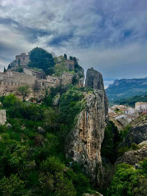 Alicante: Visit Guadalest and Chocolate Factory - FAQ