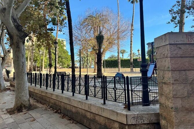 Alicantes History and Highlights: Self-Guided Walking Tour - Key Points