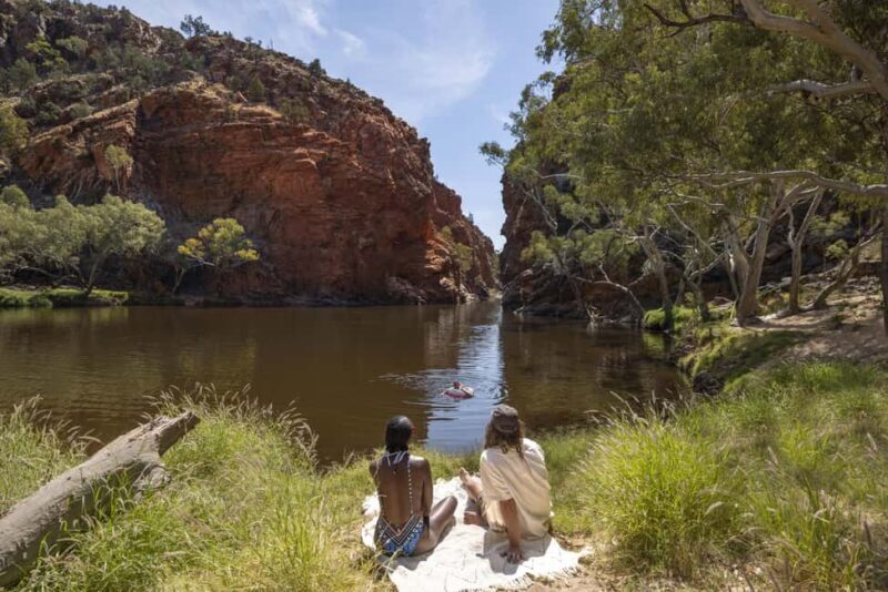 Alice Springs: Larapinta Hiking Trail 5 Day Adventure Safari - The Sum Up