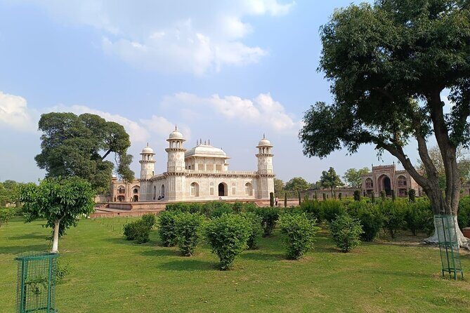 All Cost Inclusive Tour Extraordinaire of Taj Mahal, and Agra - Genuine Praise from Travelers