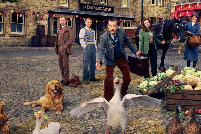 "All Creatures Great and Small" Tour from the Lake District - Vehicle Comfort and Group Size