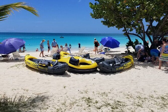 All In one Beach day - All In One Beach Day: A Practical Guide to Making the Most of Antigua’s Coastline