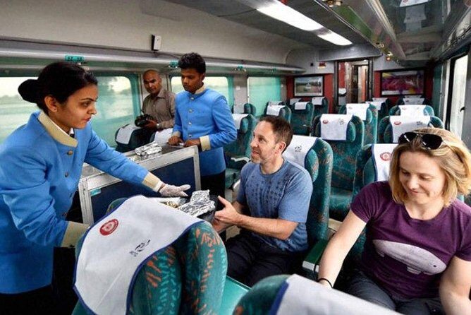 All Inclusiv Luxury Taj Mahal & Agra Fort tour by Superfast Train - Who Would Love This Experience?