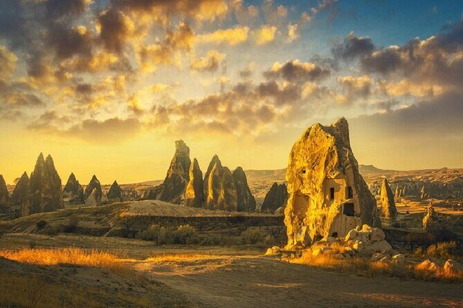 all inclusive/Istanbul to Cappadocia Green Day Tour via Plane - The Journey Begins: From Istanbul to Cappadocia in a Flash