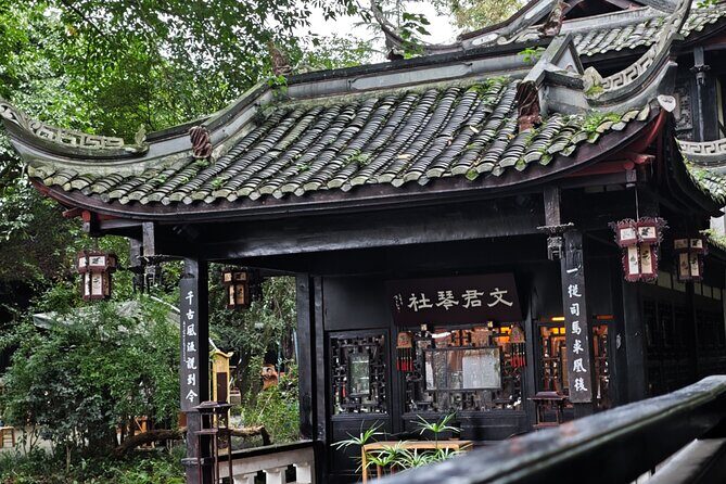 All Inclusive Private Day Tour of Chengdu Old Streets including City Top Attractions - Who Will Love This Tour?