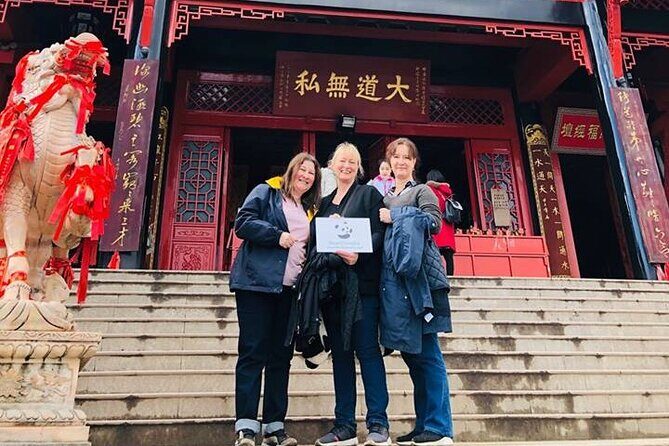 All-Inclusive Private Day Tour of Mount Qingcheng and Dujiangyan - Respecting the Authentic, Balancing the Experience