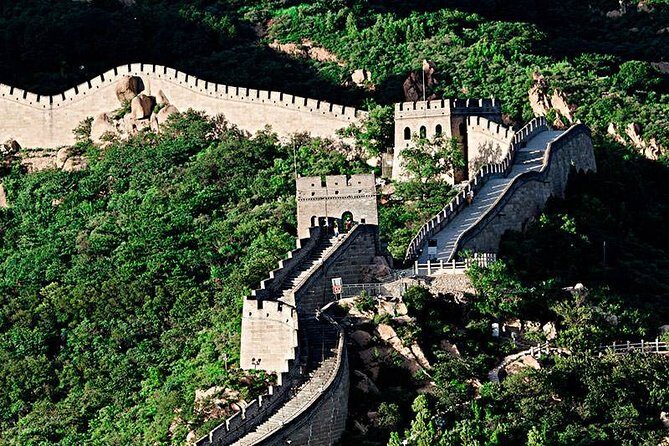 All-inclusive Private Day Tour to Longqingxia Gorge and Badaling Great Wall - Exploring the All-inclusive Private Day Tour to Longqingxia Gorge and Badaling Great Wall