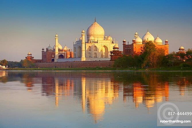 All Inclusive Private Day Trip to Taj Mahal from Delhi - Enjoying a Local Lunch: Savoring Authentic Flavors