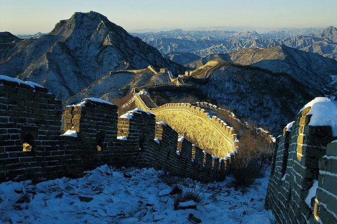 All-Inclusive Private Hiking Trip to Unrestored Great Wall Jiankou to Mutianyu - Reaching Mutianyu and Tucking Into Local Flavors
