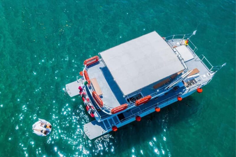 All Inclusive Private Yacht Charter Chica Fun 5 Waterslides - The itinerary: What to expect?