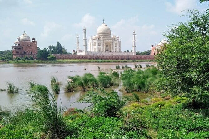 All Inclusive Taj and more sights on One day Guided Trip - Key Points