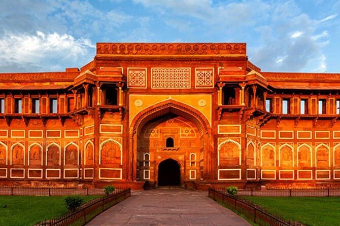 All Inclusive Taj Mahal Agra Fort Baby Taj Tour From New Delhi - The Sum Up