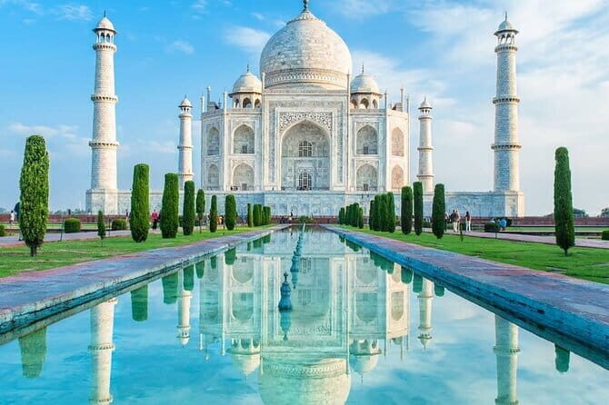 All Inclusive Taj Mahal, Agra Fort or Baby Taj Tour by SUV Car - An In-Depth Look at the Tour Experience