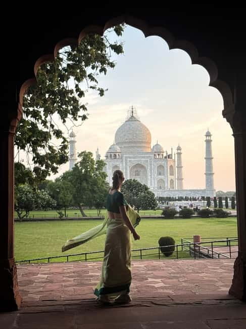 All Inclusive Taj Mahal & Agra Fort Tour From New Delhi - A Clear, Well-Organized Day