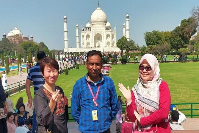 All Inclusive - Taj Mahal, Fort, Baby Taj Tour from Delhi by Car - Starting Early: Delhi to Agra via Yamuna Expressway