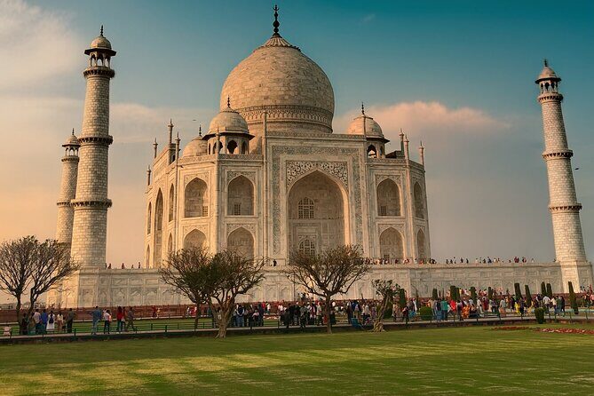 All-Inclusive Taj Mahal Tour by Gatimaan Express from Delhi - FAQ