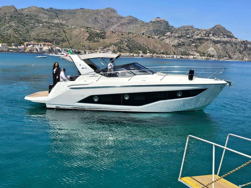 All Inclusive Taormina Bay privare luxurious yacht - An In-Depth Look at the Experience