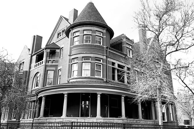 All-Inclusive Twilight Ghost Tour with a Boozy Twist - What Makes This Tour Special?