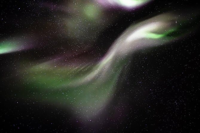 All-inclusive very small group Northern lights with photographs - Why This Tour Stands Out for Aurora-Hunting