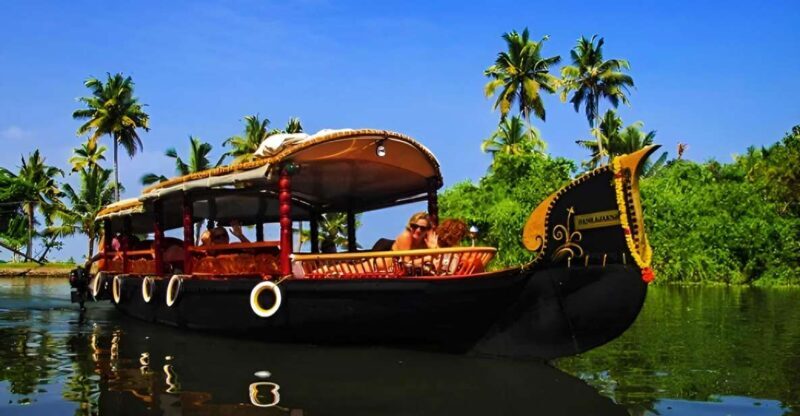 Alleppey Shikara boat ride - An Honest Look at the Experience