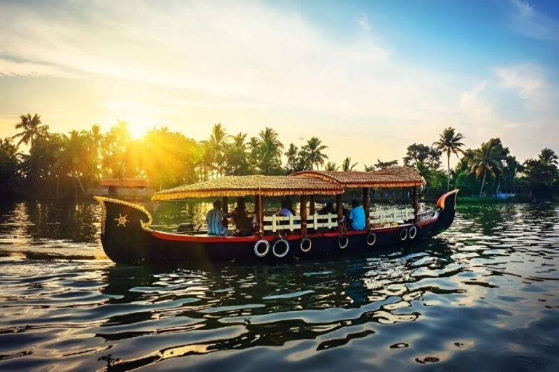 Alleppey Shikara boat ride - Who Will Love This Experience?