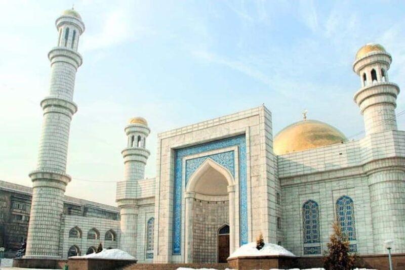 Almaty : Must-See Private Walking tour - Authentic Traveler Experiences