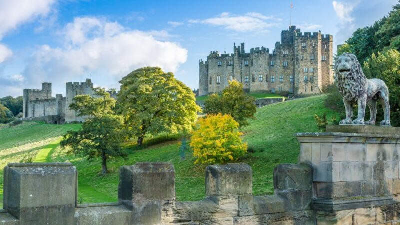 Alnwick Castle, Northumberland & Scottish Borders 1-Day Tour - Transportation and Comfort