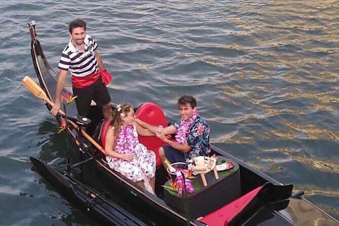 Aloha Gondola Cruise with drinks & pastries - Who Should Consider This Tour?