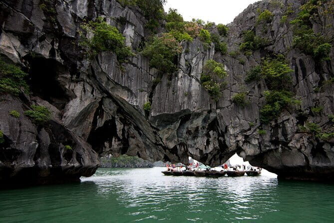 Alova Premium Cruise - Halong Bay Deluxe Day Tour (Best Selling) - FAQ