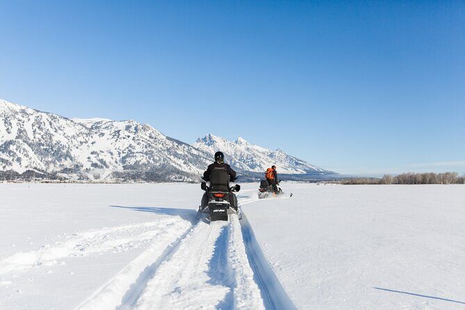 Alpine Self Guided Snowmobile Rentals - Who Will Love This Experience?