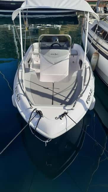 Altea: Boat rental without a license - Key Points