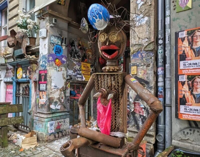 Alternative Berlin / Street art tour - Private group - What to Expect from the Tour Itinerary