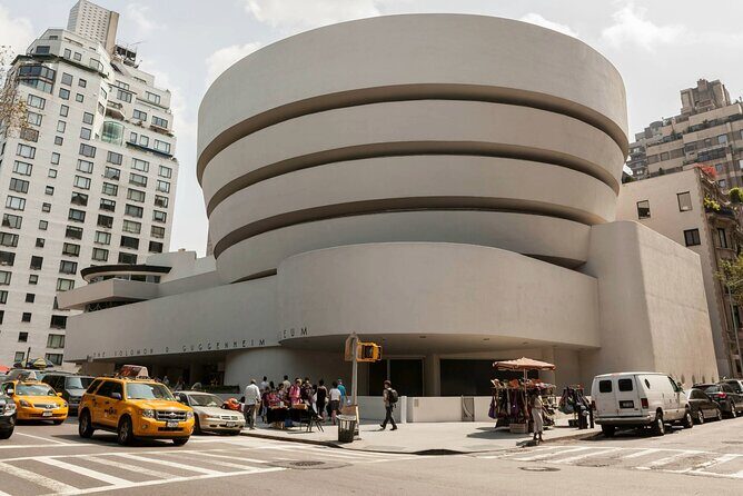 Alto Y Bajo Manhattan - Key Points