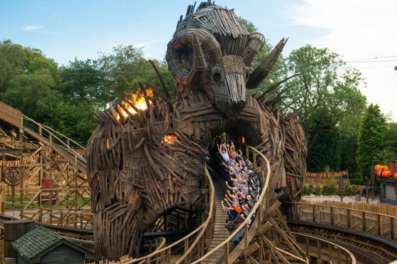 Alton Towers Resort: Entrance Ticket - The Food Scene and Facilities