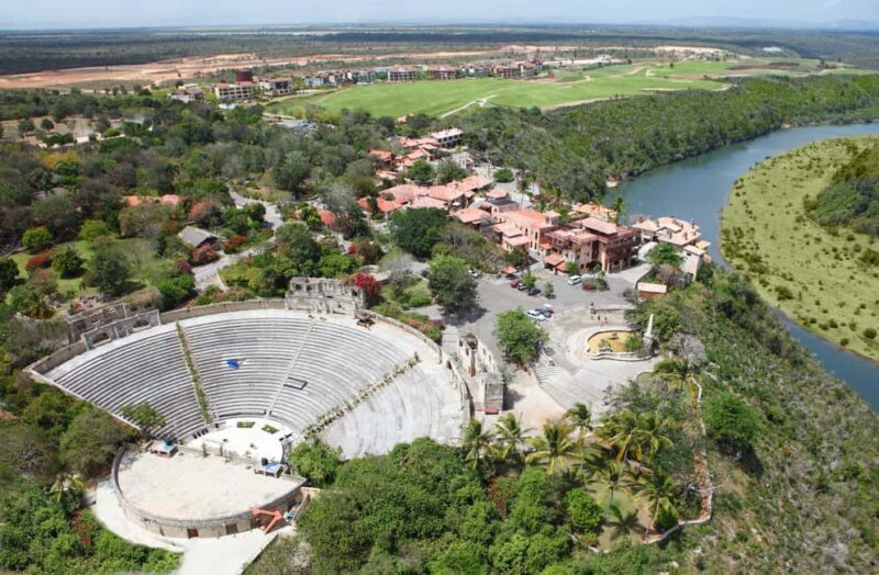 Altos de Chavón and Shopping in La Romana Day Tour - An Overview of the Tour Experience