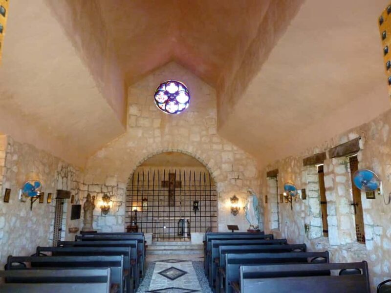 Altos de Chavón + Cueva de las Maravillas excursion from Bavaro/Punta Cana - Key Points