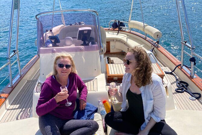 Amalfi Boat Tour from to Positano Praiano or Amalfi. 7 hours - Key Points