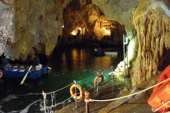 Amalfi Coast Positano and Emerald Grotto Fullday from Rome - FAQs