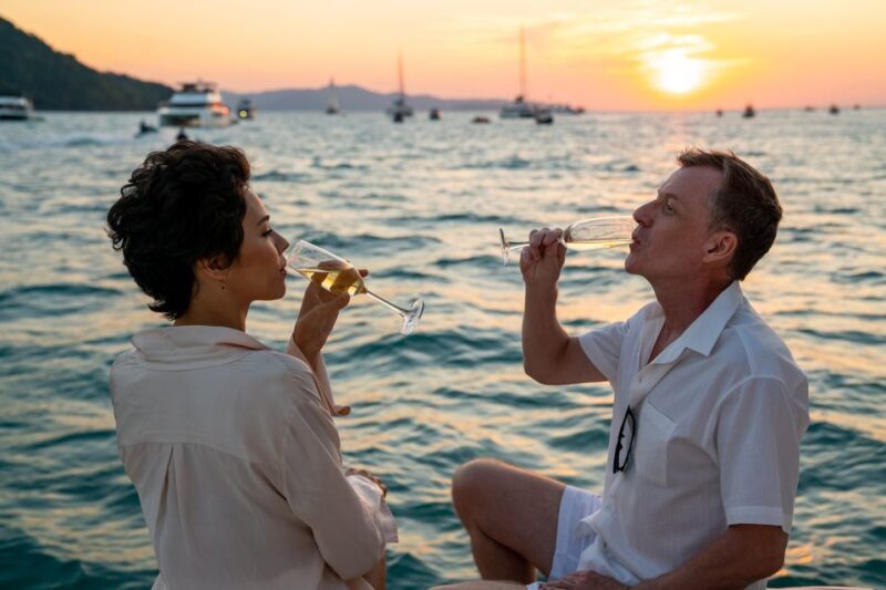 Amalfi Coast: Romantic Sunset Cruise with Music & Cocktails - Who Is This Tour Best For?