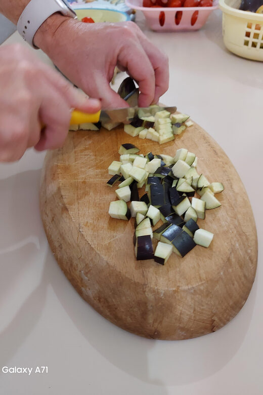 Amalfi: cookingclass whit mozzarella, tiramisù and pasta - Who Should Consider This Tour?