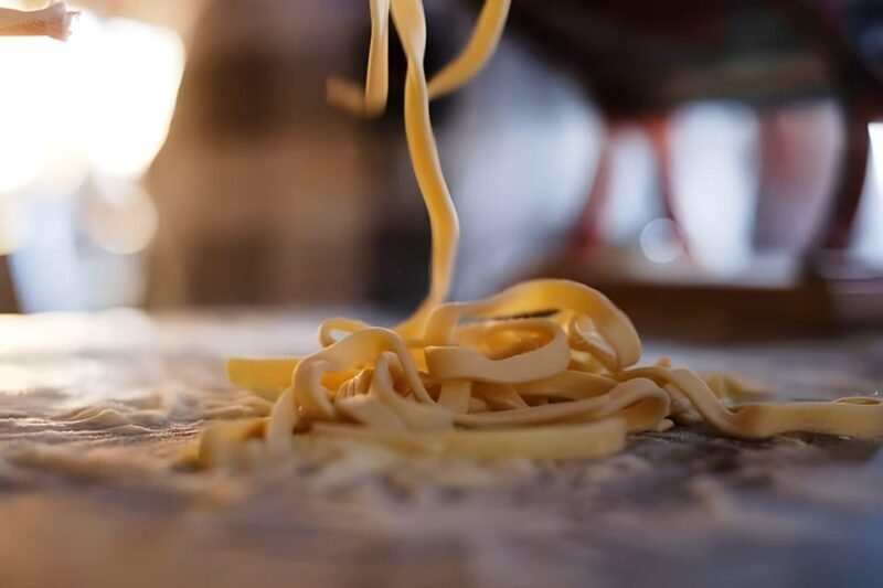Amalfi: Learn how to make pasta, mozzarella and tiramisù! - Key Points